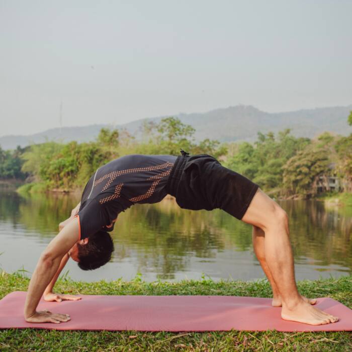 Not flexible? Try these 7 simple asanas are perfect for you