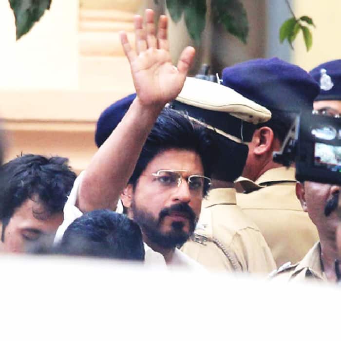 Raees first look photos