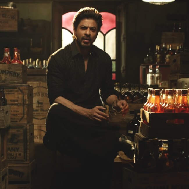 Shah Rukh Khan stands as politician in a still of Raees
