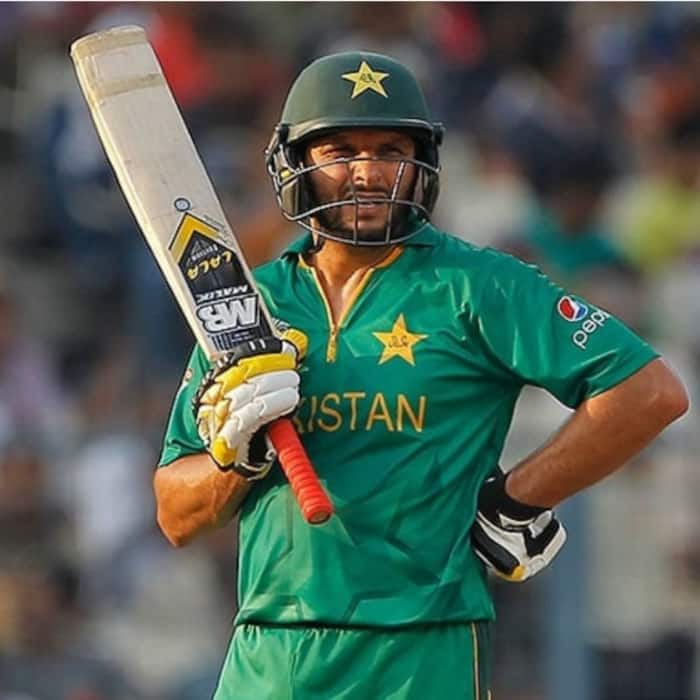 Pakistan star Shahid Afridi calls this player the most explosive ...