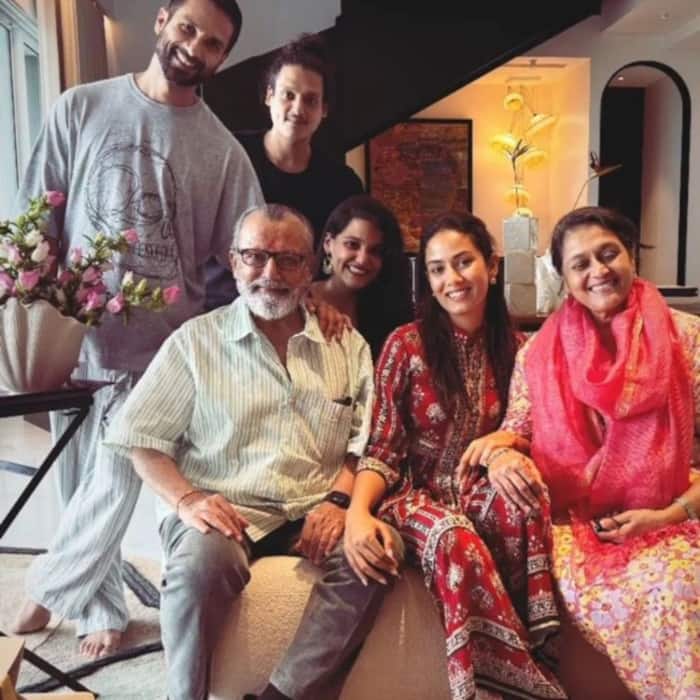 Shahid Kapoor with Family