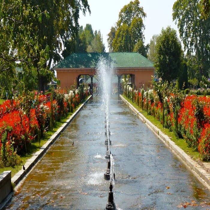 7 Prettiest Gardens In India To Fall In Love With Nature Again