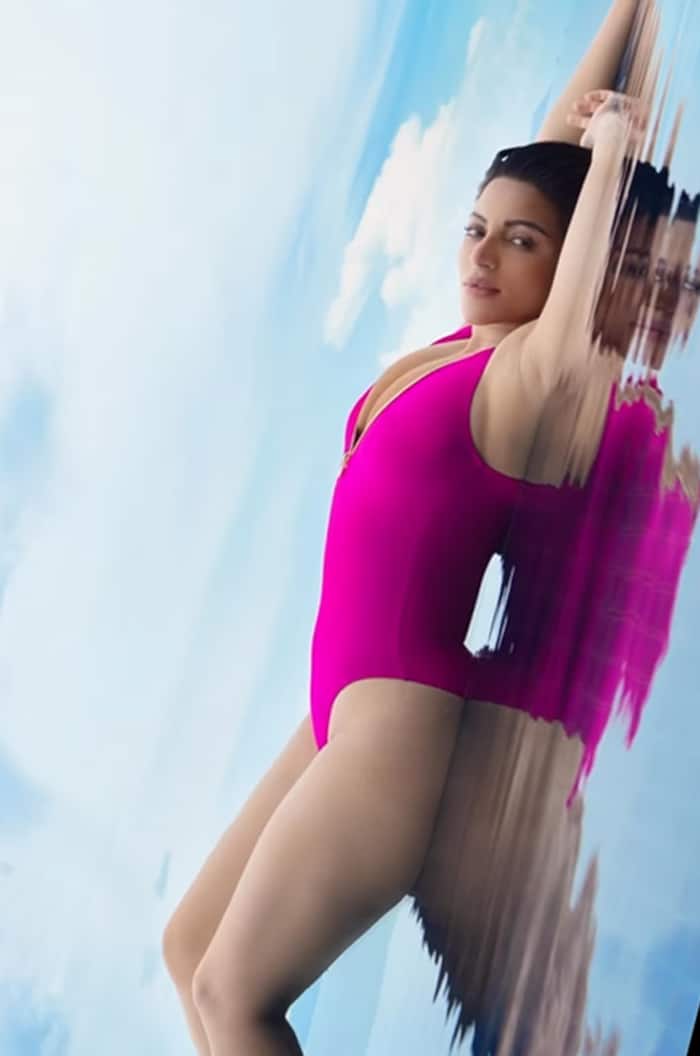 Shama Sikander Glam Queen