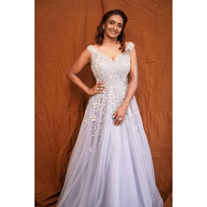 Bigg Boss 14: A Look at South Indian Actor Shantipriya's Hot Pictures ...