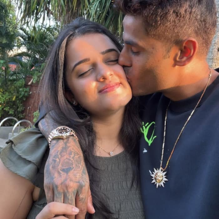 Meet Devisha Shetty, beautiful wife of star player, they fell in love ...