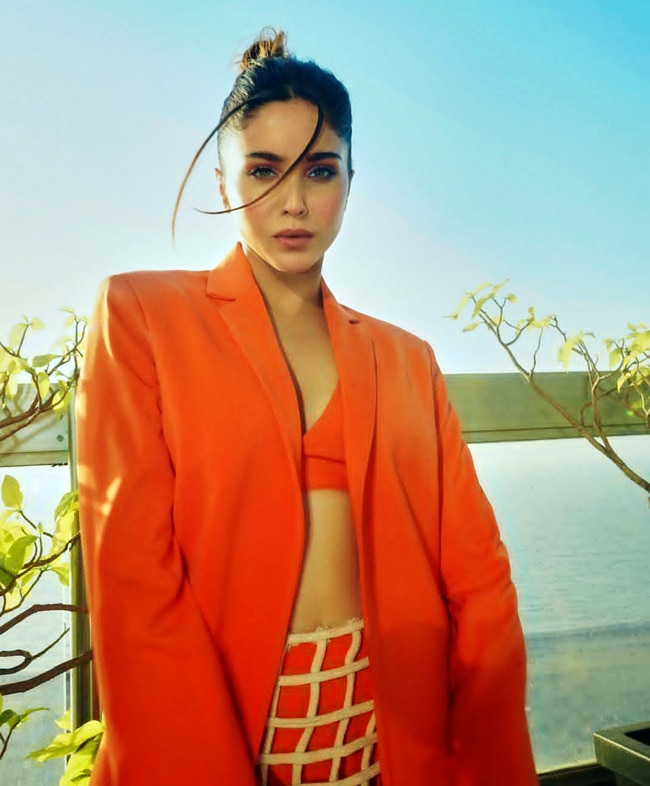 Orange is The New Black! Sharvari Wagh Wears Sexy And Hot 3-Piece ...