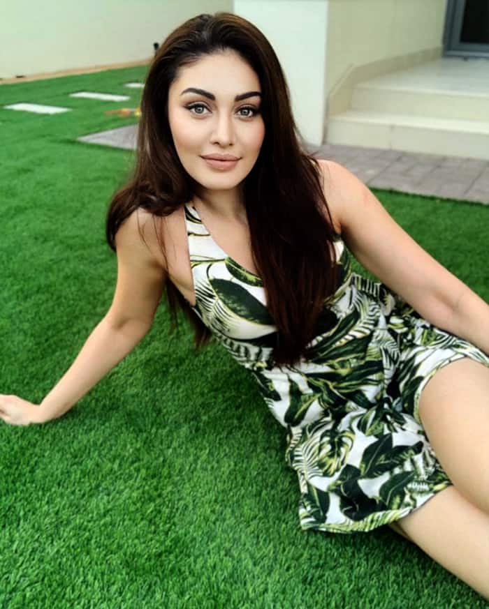 Stylish Looks to Steal From Bigg Boss 13 Contestant Shefali Jariwala