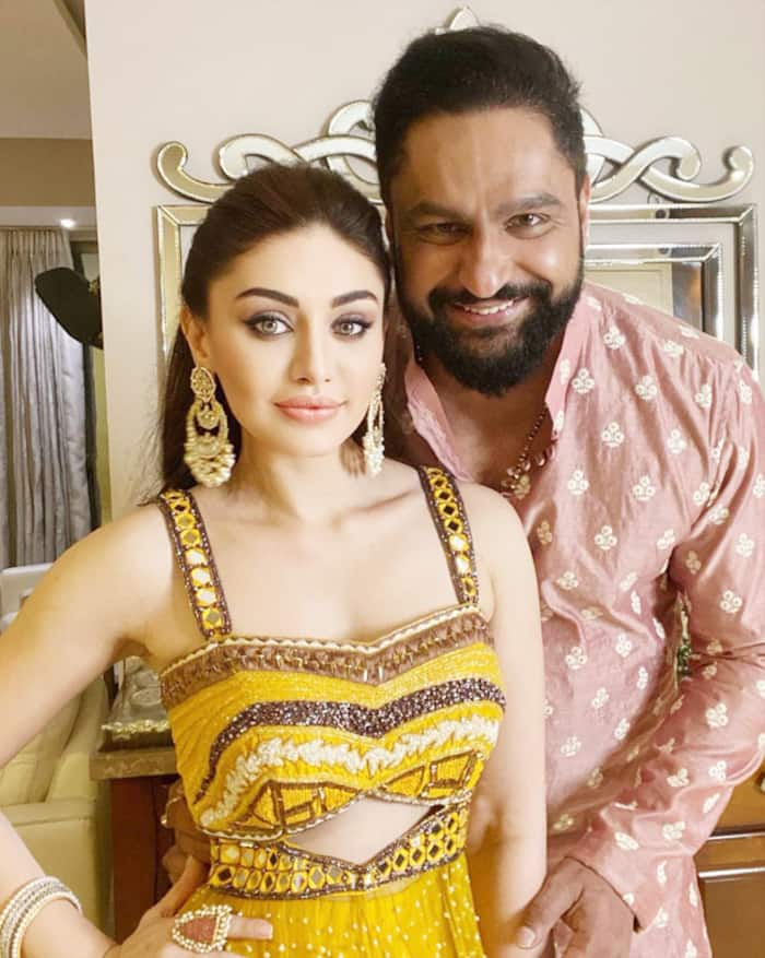 Shefali Jariwala-Parag Tyagi Pool Pictures Are Too Hot To Handle As ...