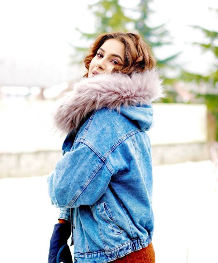 Shehnaaz Gill poses for the camera in snow