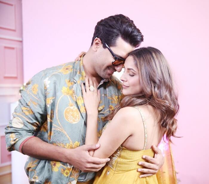 Shehnaaz Gill Stuns in Hot Salwar-Suit on New Interview With Vicky Kaushal l PHOTOS