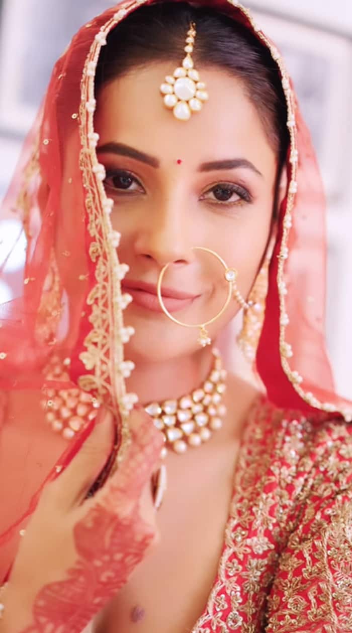 Shehnaaz Kaur Gill Stuns as 'Desi Girl' in Bridal Photoshoot, Pics