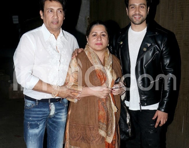 Shekhar Suman clicked with family