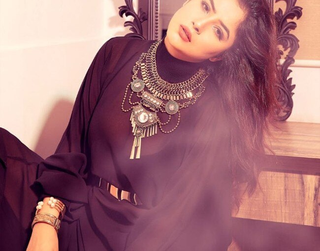 Shenaaz Gill Stuns in Black