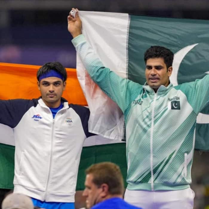 Narendra Modi HOSTS Olympian Neeraj Chopra and wife to discuss…, Photo ...