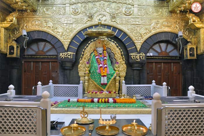 From Tirupati To Akshardham: 10 Richest Temples In India