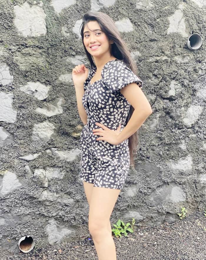 Shivangi Joshi Flaunts Her Perfect Curves