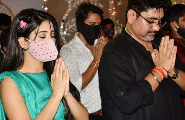 Shivangi Joshi looks stunning in green suit