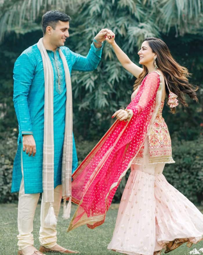 Newly Wed Shraddha Arya Looks Radiant In Romantic Pictures With Hubby ...