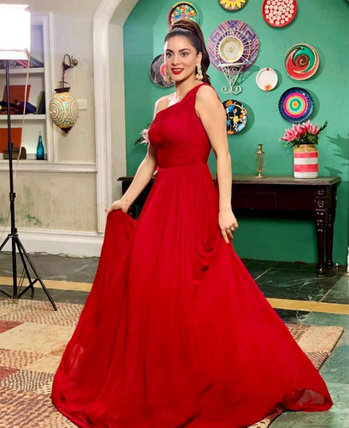 Shraddha Arya Looks Like A Vision in A Flowy One-shoulder Red Gown, See ...