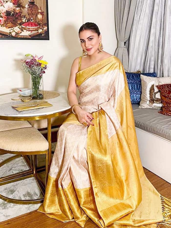 Shraddha Arya looks radiant in her Kanchipuram saree avatar see viral pics