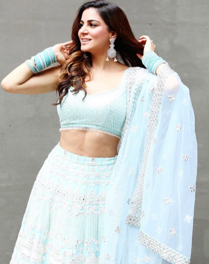 Shraddha Arya’s pics in traditional outfit will make your heart aflutter