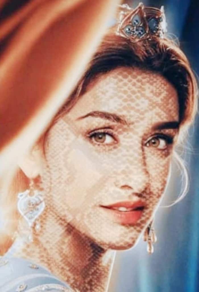 Shraddha Kapoor's Fans Welcome The New Nagin of Bollywood With ...