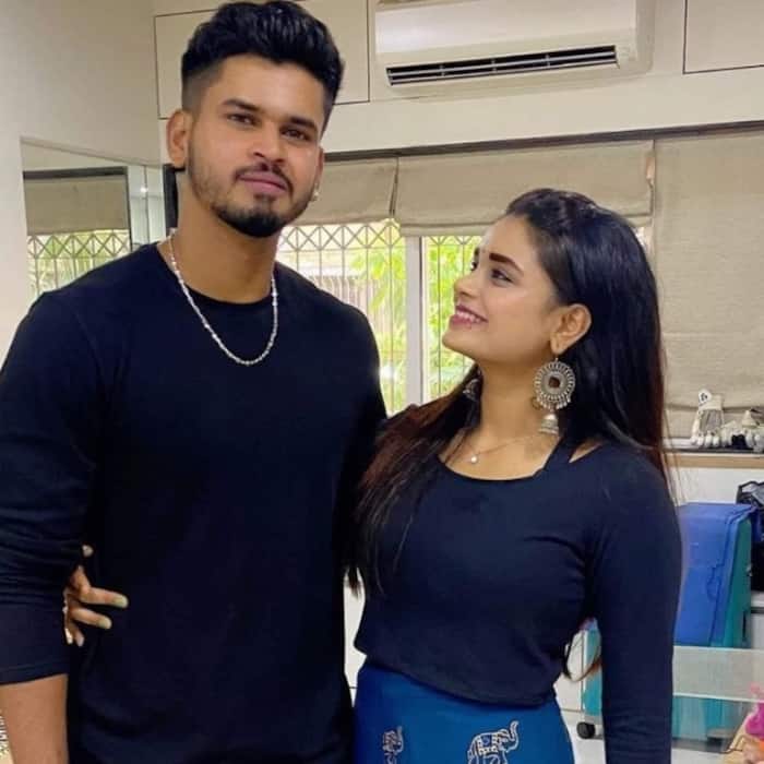 Meet star India cricketer's sister who made Bollywood debut with item ...
