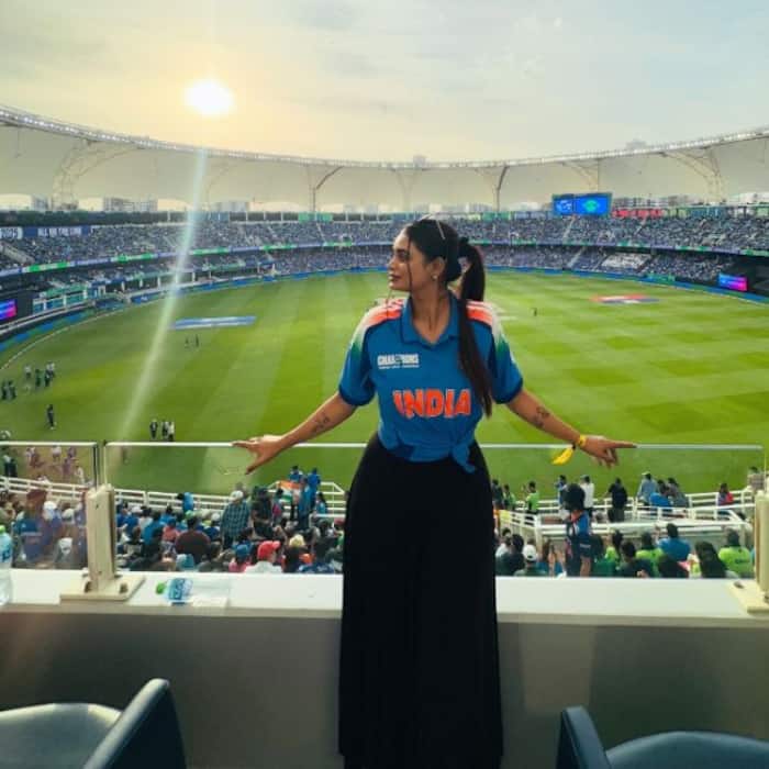 Shresta Iyer is a choreographer and professional dancer