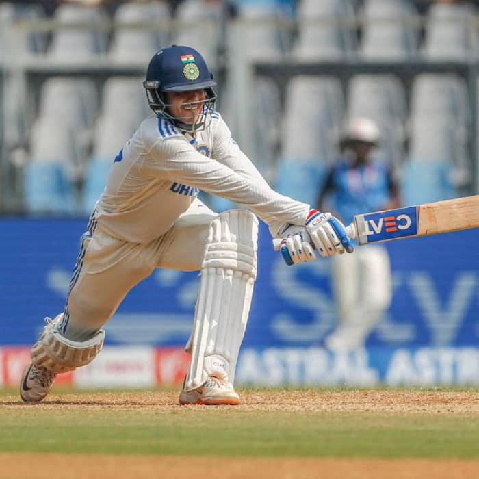 Sara Tendulkar in swimming pool with Shubman Gill, find the truth ...