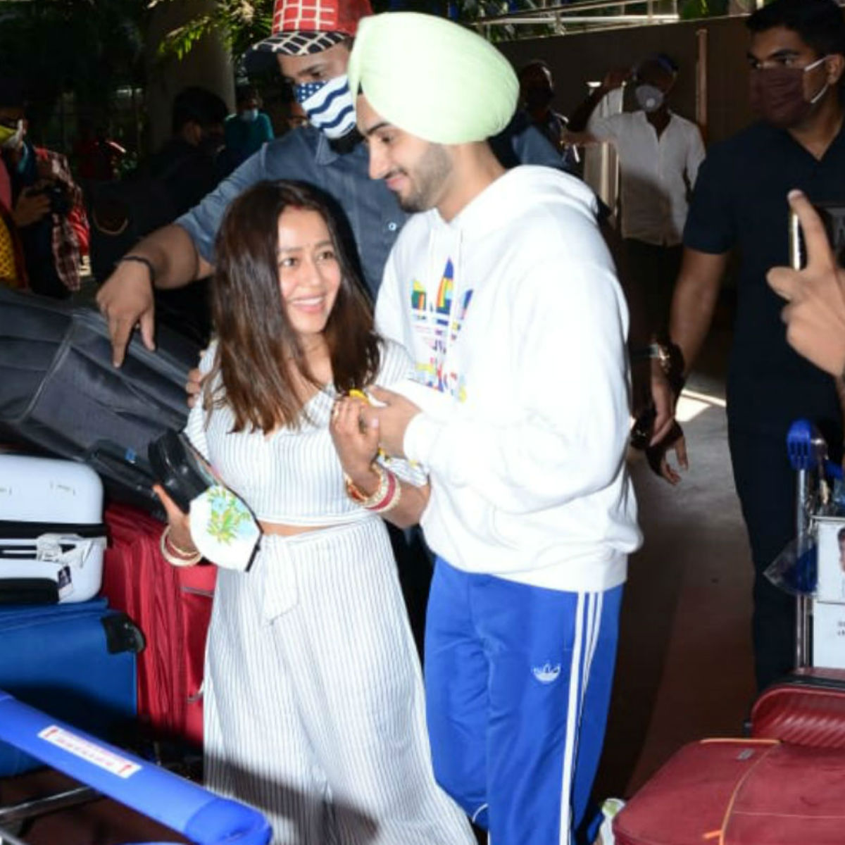 Neha Kakkar and Rohanpreet are seen much in love