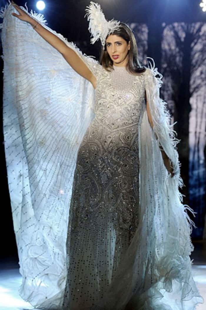 Angelic Shweta Bachchan Nanda turns showstopper for Khosla Jani fashion ...