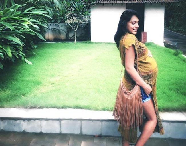 Shveta Salve’s pregnancy photoshoot is the best thing you will see today