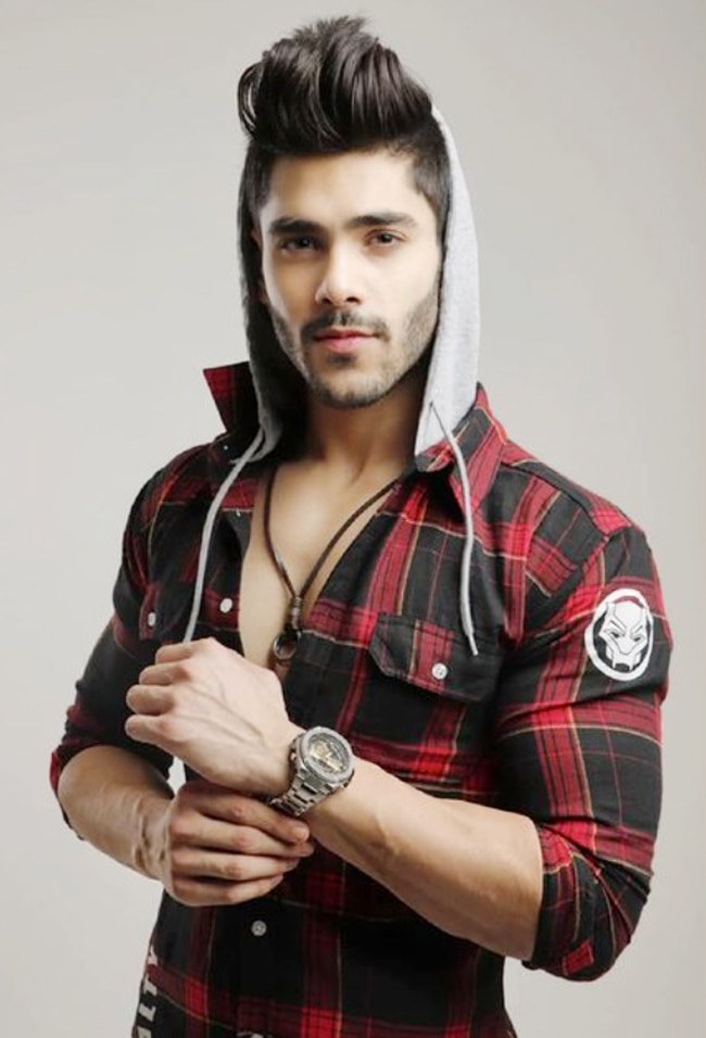 Bigg Boss 15 Hottest Contestant Simba Nagpal Finally Making Some Valid ...