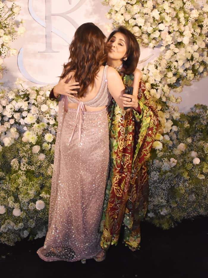 Alia Bhatt Makes a Jaw Dropping Appearance in Sheer Saree With Subtle ...