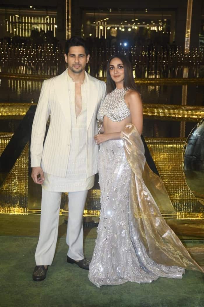 Priyanka-Nick, Kiara-Sidharth And Other Celebs' Glitz And Glamour at ...