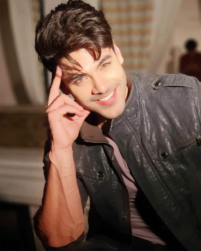 Bigg Boss 15: Simba Nagpal is Winning Hearts With That Million-Dollar ...
