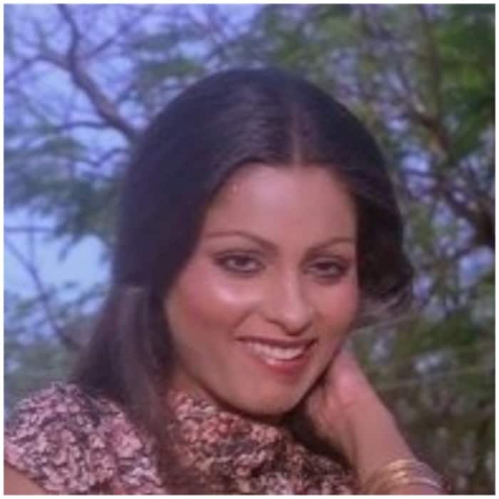 This actress made debut with a superstar, sister is a star, won ...