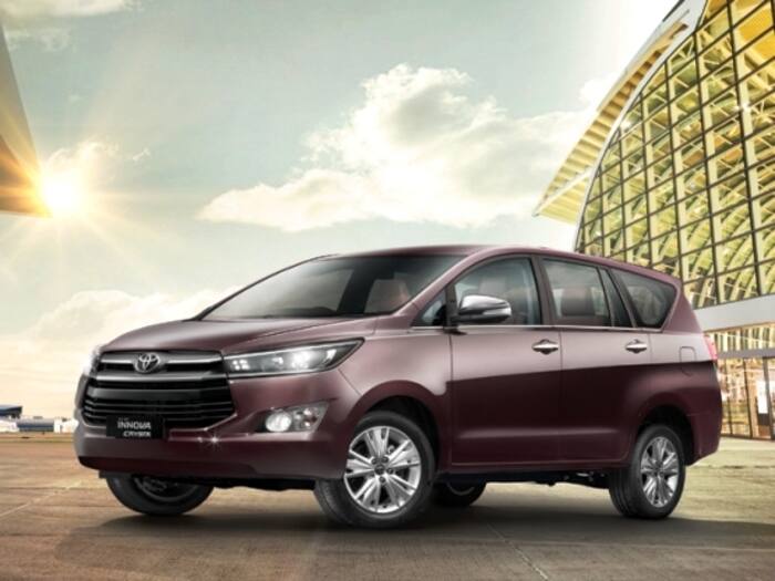Toyota Innova Crysta Exterior Photo Gallery