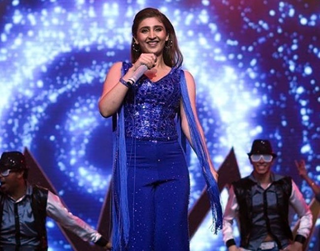 Singer Dhvani Bhanushali Looks Gorgeous in Purple Dress