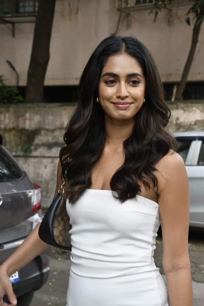 Miss India 2022 Sini Shetty Exudes Elegance in White Tube Bodycon Dress, Pics