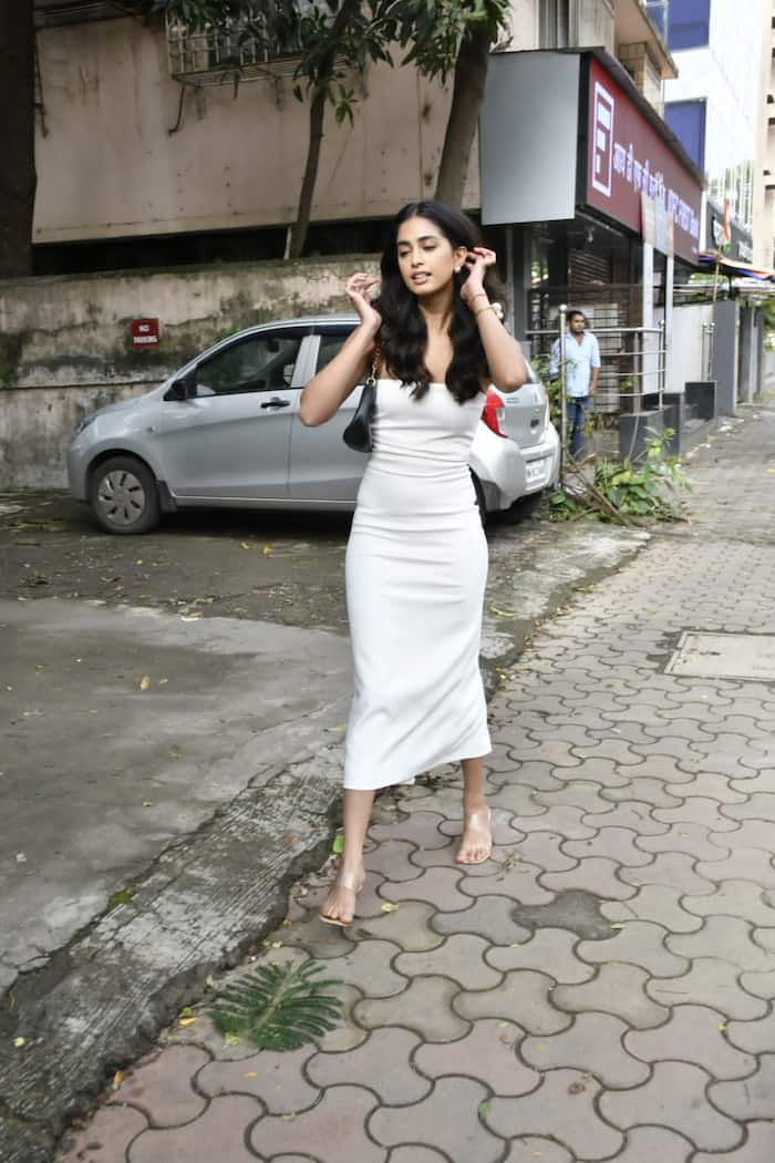 Miss India 2022 Sini Shetty Exudes Elegance in White Tube Bodycon Dress, Pics