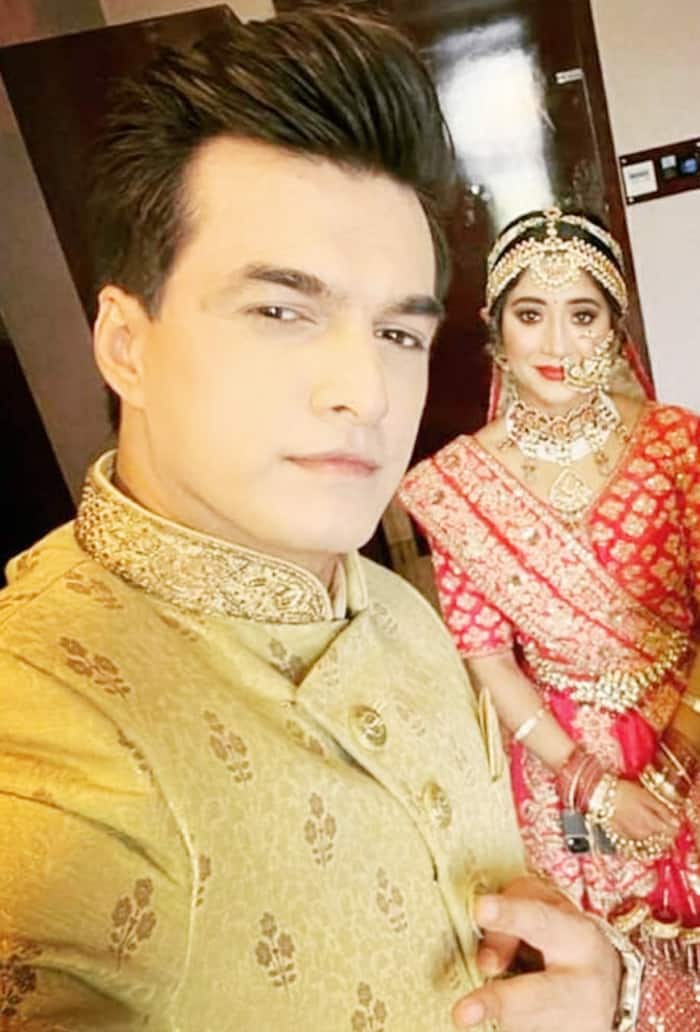 Yeh Rishta Kya Kehlata Hai: Sirat Dresses Like A Royal Bride, Kartik ...