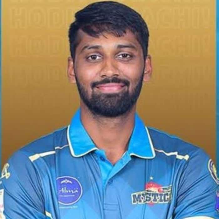 In middle of IPL 2025, Kavya Maran buys star RCB cricketer, his name is...