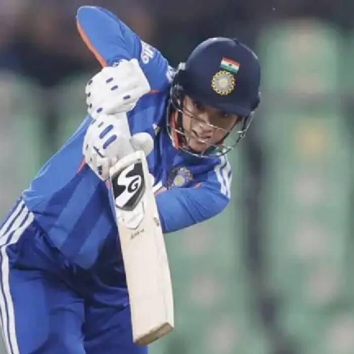 Smriti Mandhana makes HISTORY, enters elite club, sets record as ...