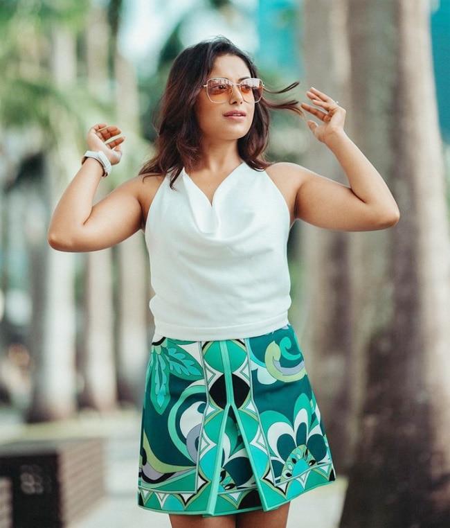 OTT Web series charmsukh chawl house season 2 Actress Sneha Paul Goes ...