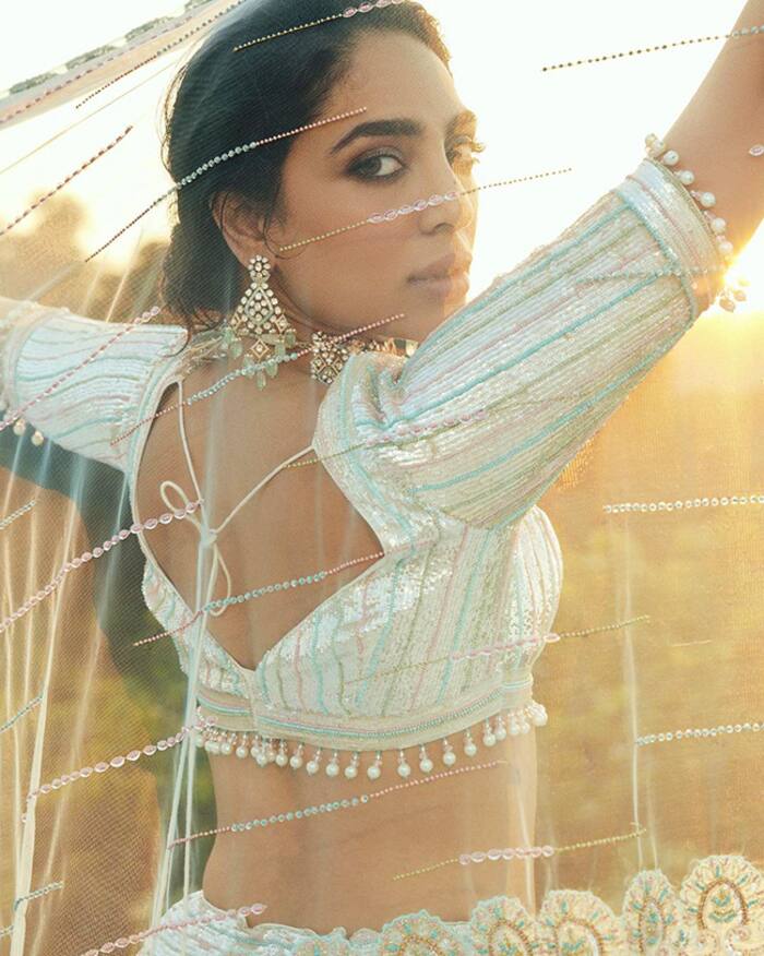 Sobhita Dhulipala Enchants us in SEXY Powder Blue Lehenga Featuring 'Clouds And Stars'- See ...