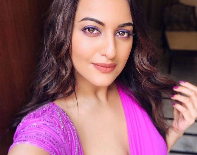 Sonakshi Sinha as Rajjo opposite Chulbul Pandey