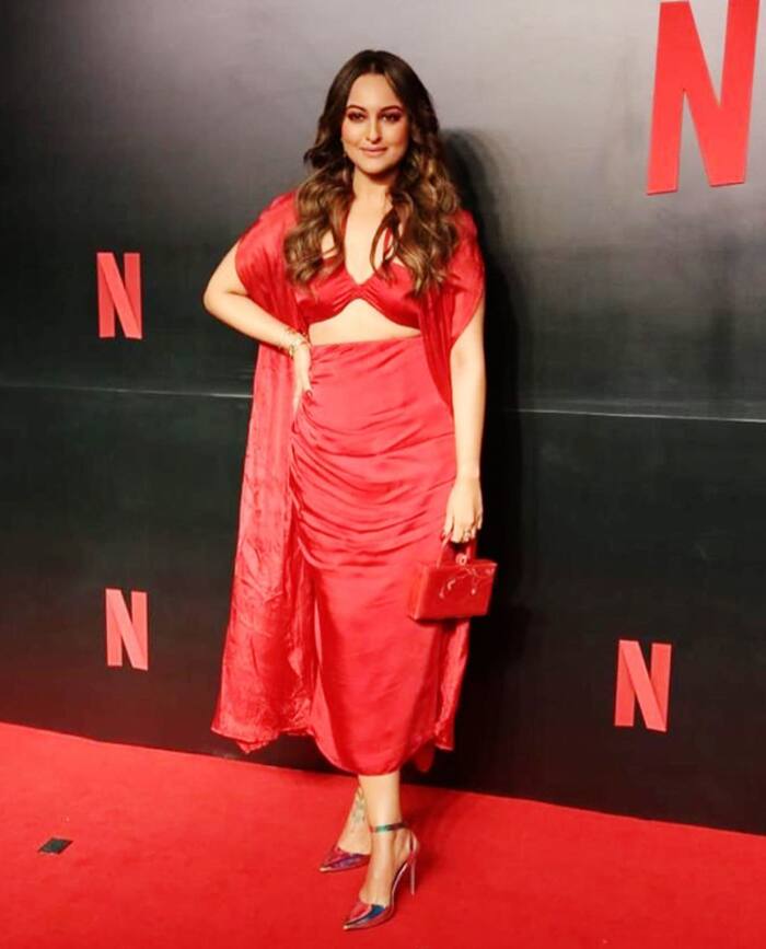 Sonakshi Sinha Looks Effortlessly Gorgeous in Hot Red Bralette, Skirt ...