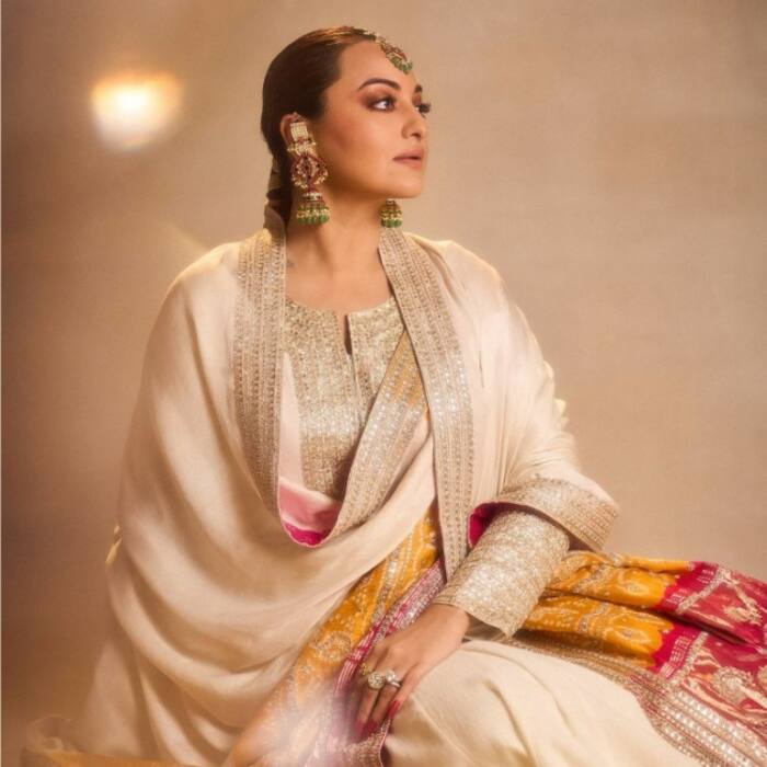 Sonakshi Sinha Gives Maharani Vibes in Ivory Anarkali Suit Set With ...