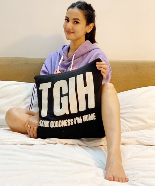 Sonal Chauhan 's stunning looks